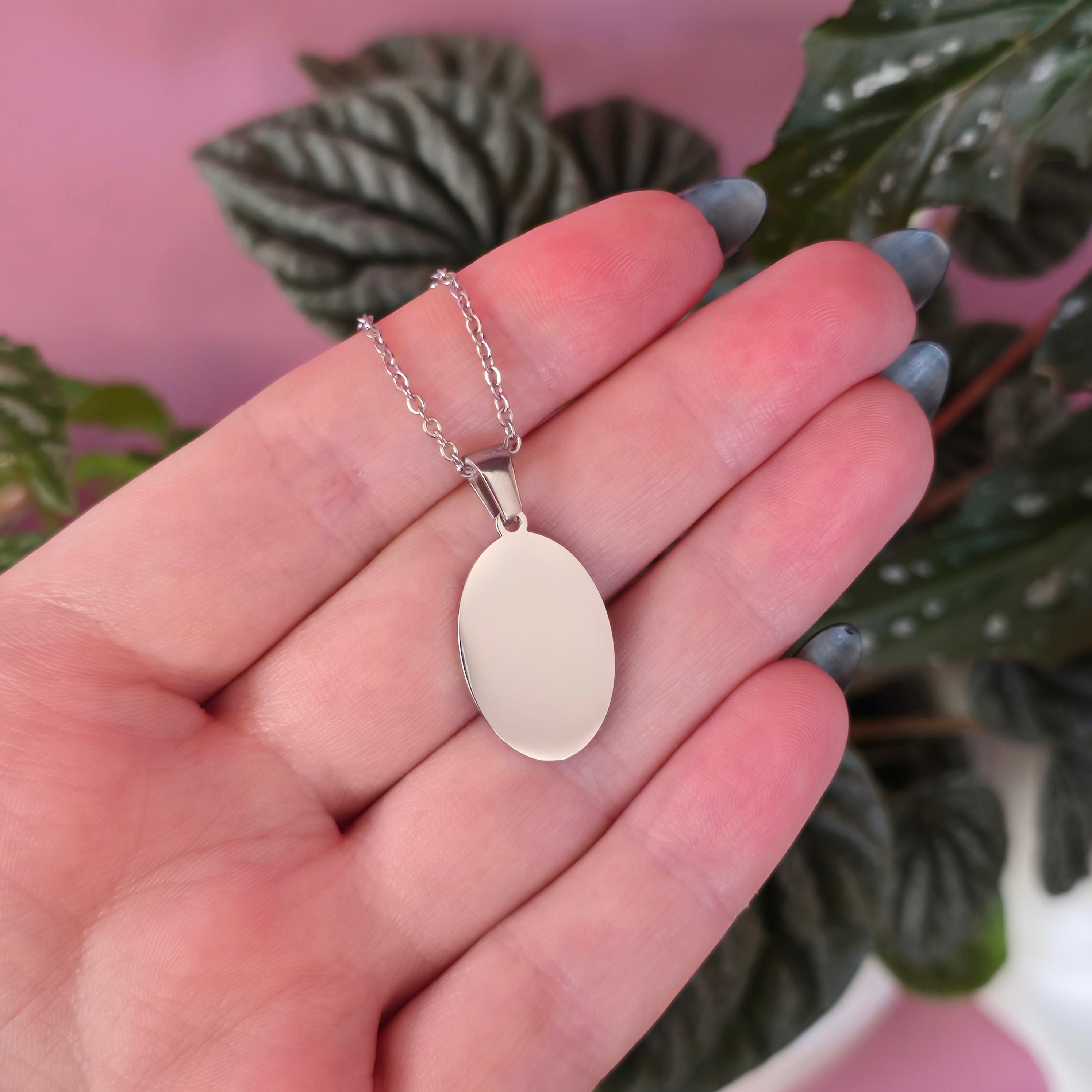 Custom Oval Pendant Necklace – Cursive Craft